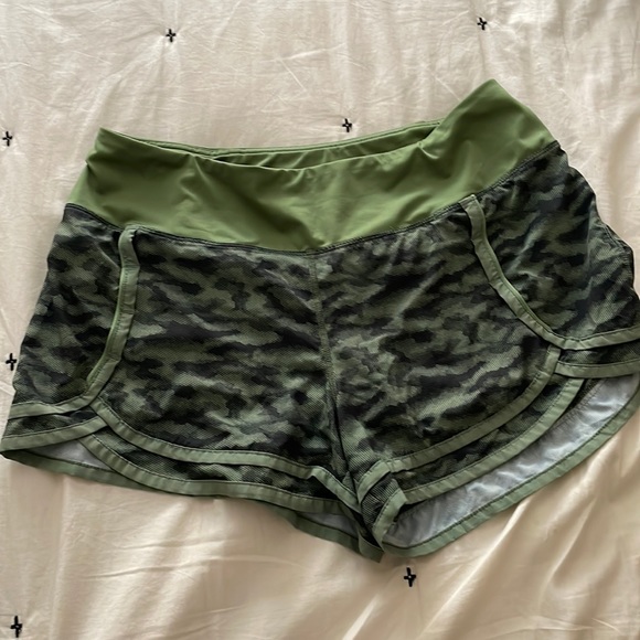 Colosseum | Shorts | My Favorite Shorts Too Small | Poshmark